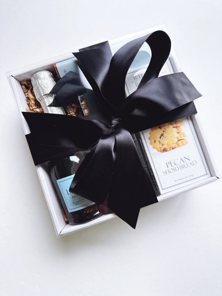 Mon Petit Prosecco- Set of 16 | Poppins & Post